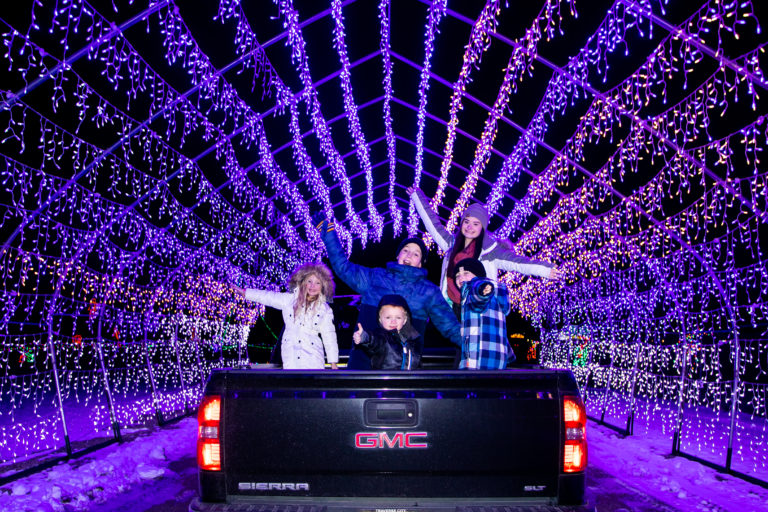 Drive-Thru – Christmas Lite Show